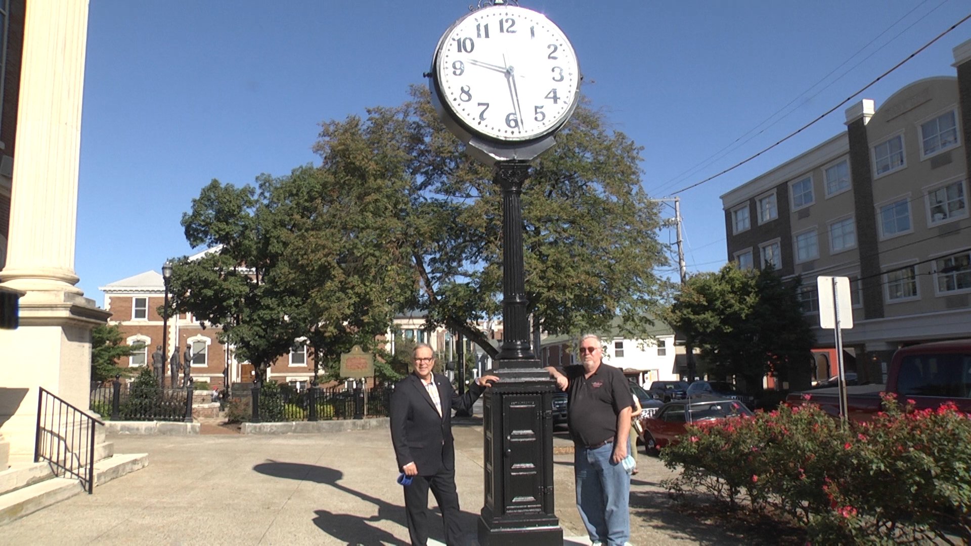 Downtown historic clock officially finds new home at Warren County ...