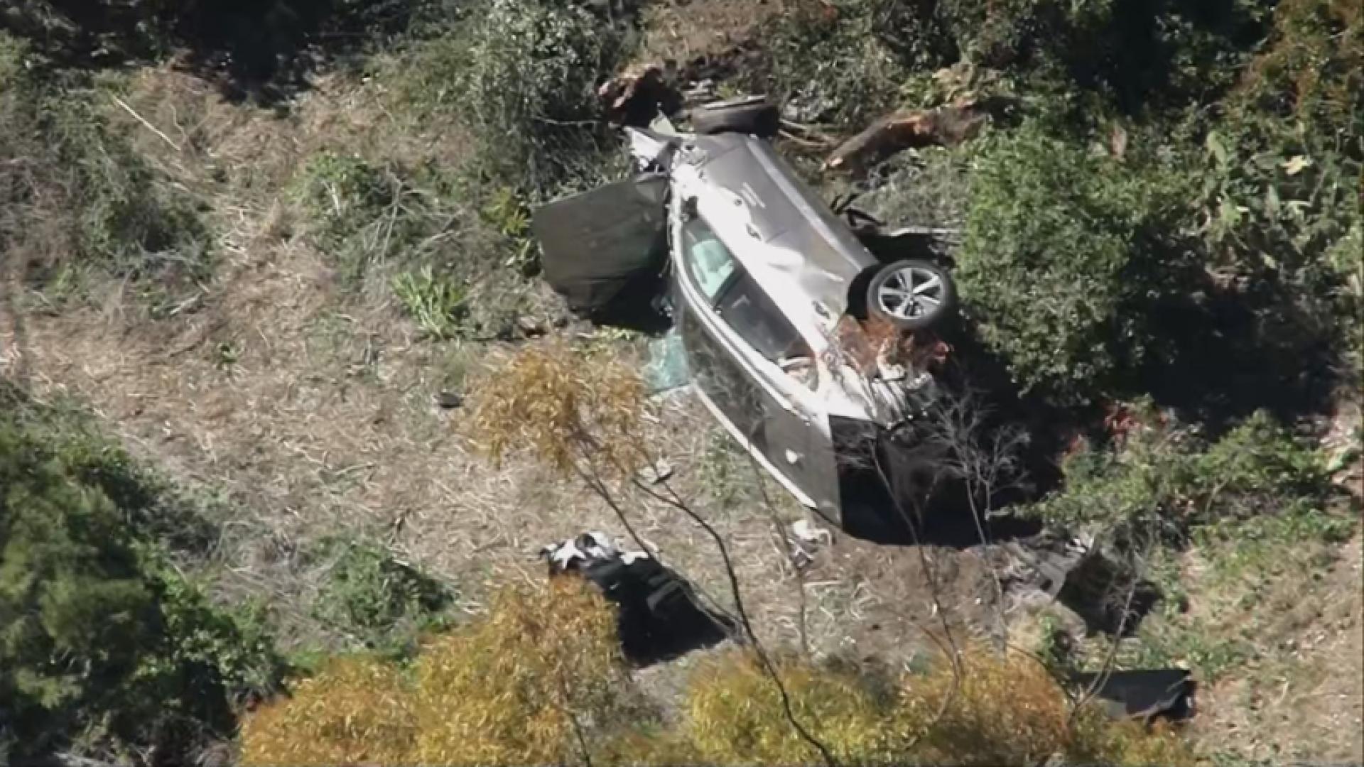 Tiger Woods Hospitalized After Rollover Crash Wnky News 40 Television