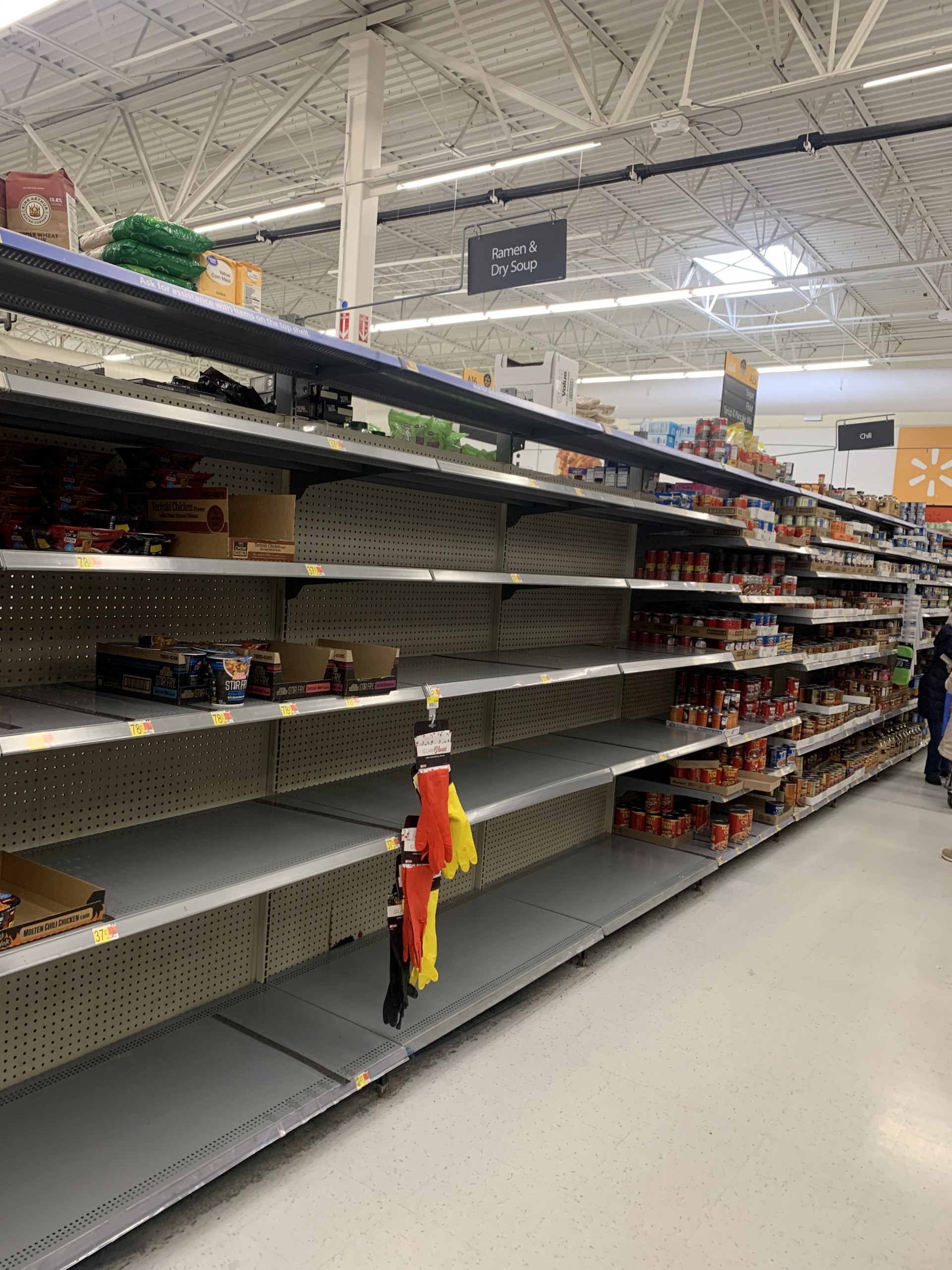 Grocery stores prepare for more shoppers amidst another winter storm ...