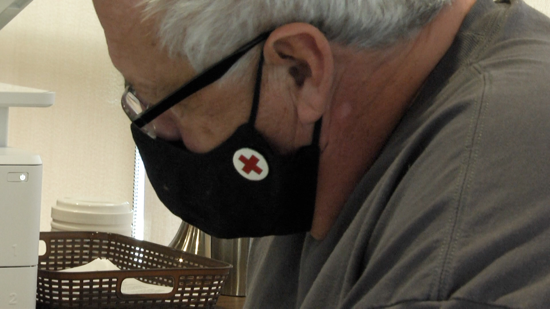 Red Cross volunteers help Med Center Health vaccination efforts - WNKY ...