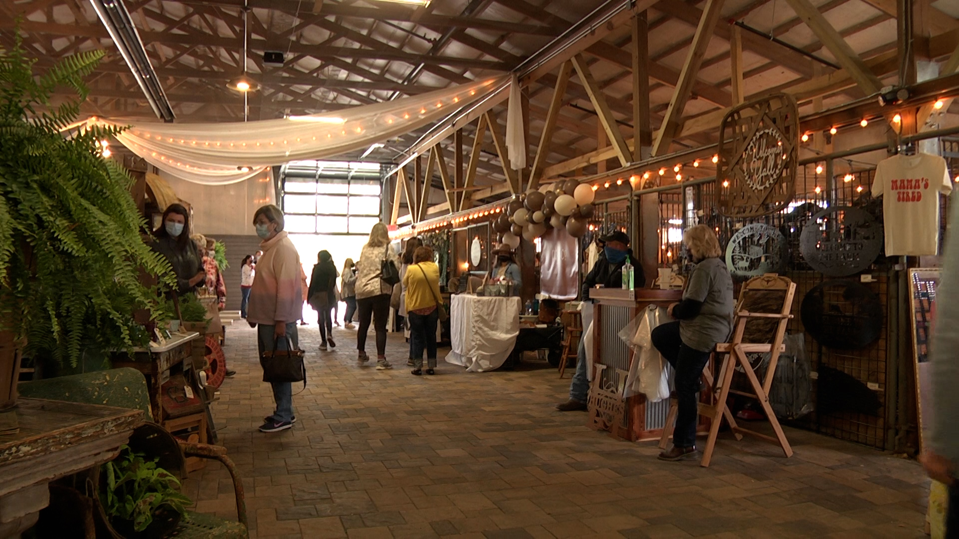 Gypsymoon Marketplace showcases local and national vendors - WNKY News ...
