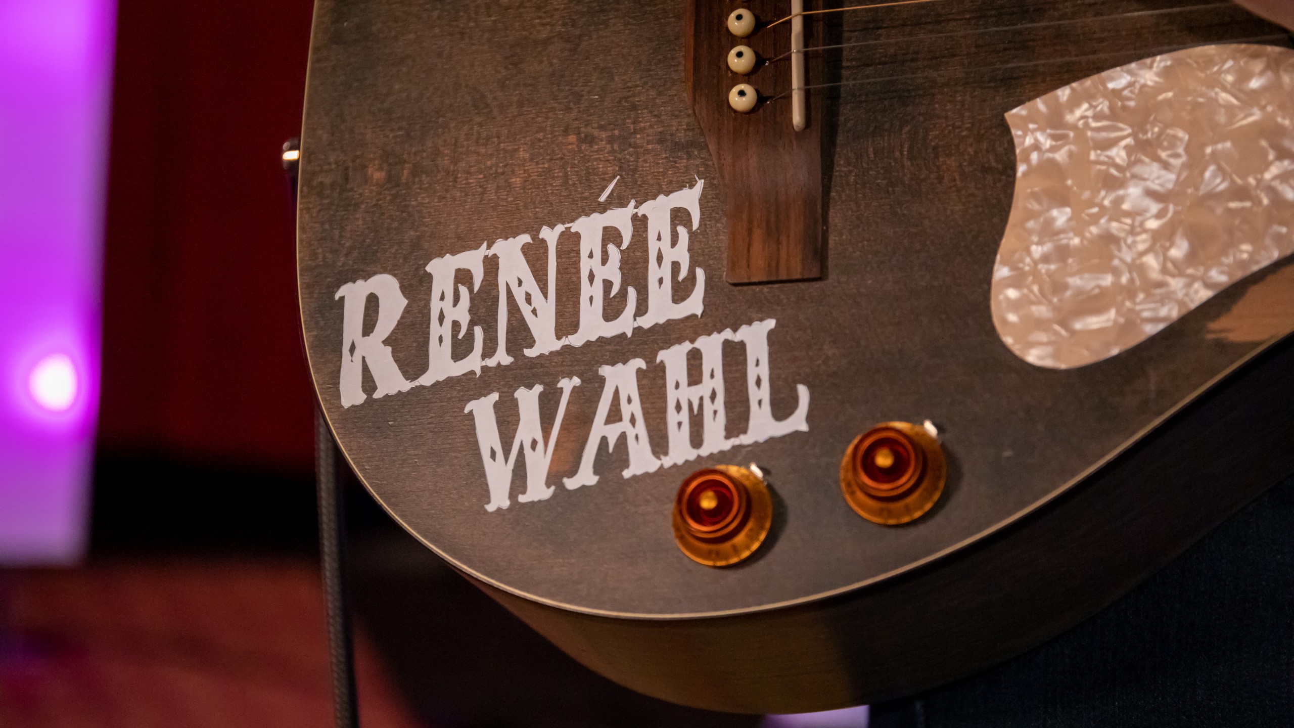 Marquee Backstage: Renee Wahl & The Sworn Secrets - WNKY News 40 Television