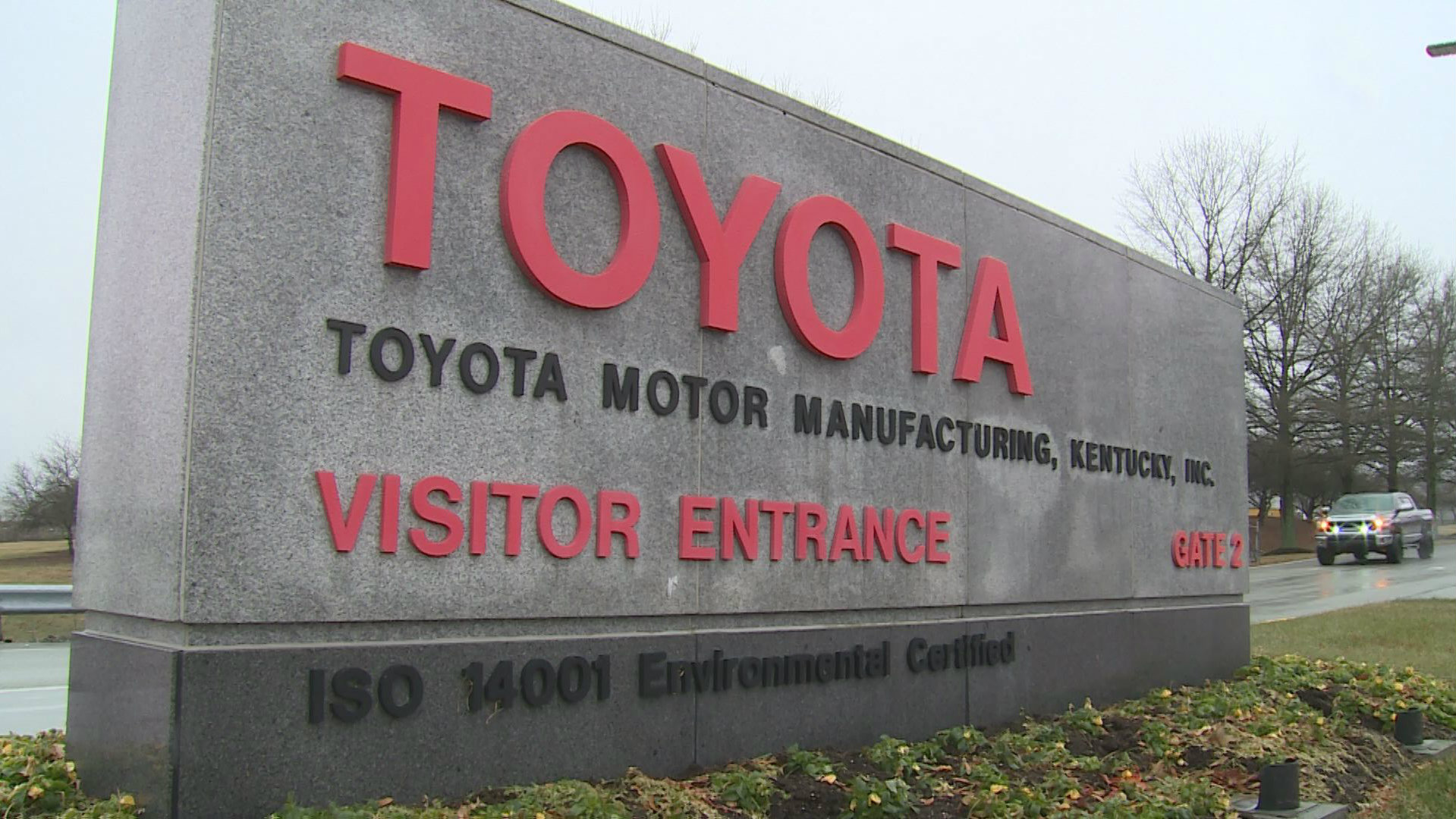 Toyota produces 10 million Camrys at Kentucky plant - WNKY News 40 ...