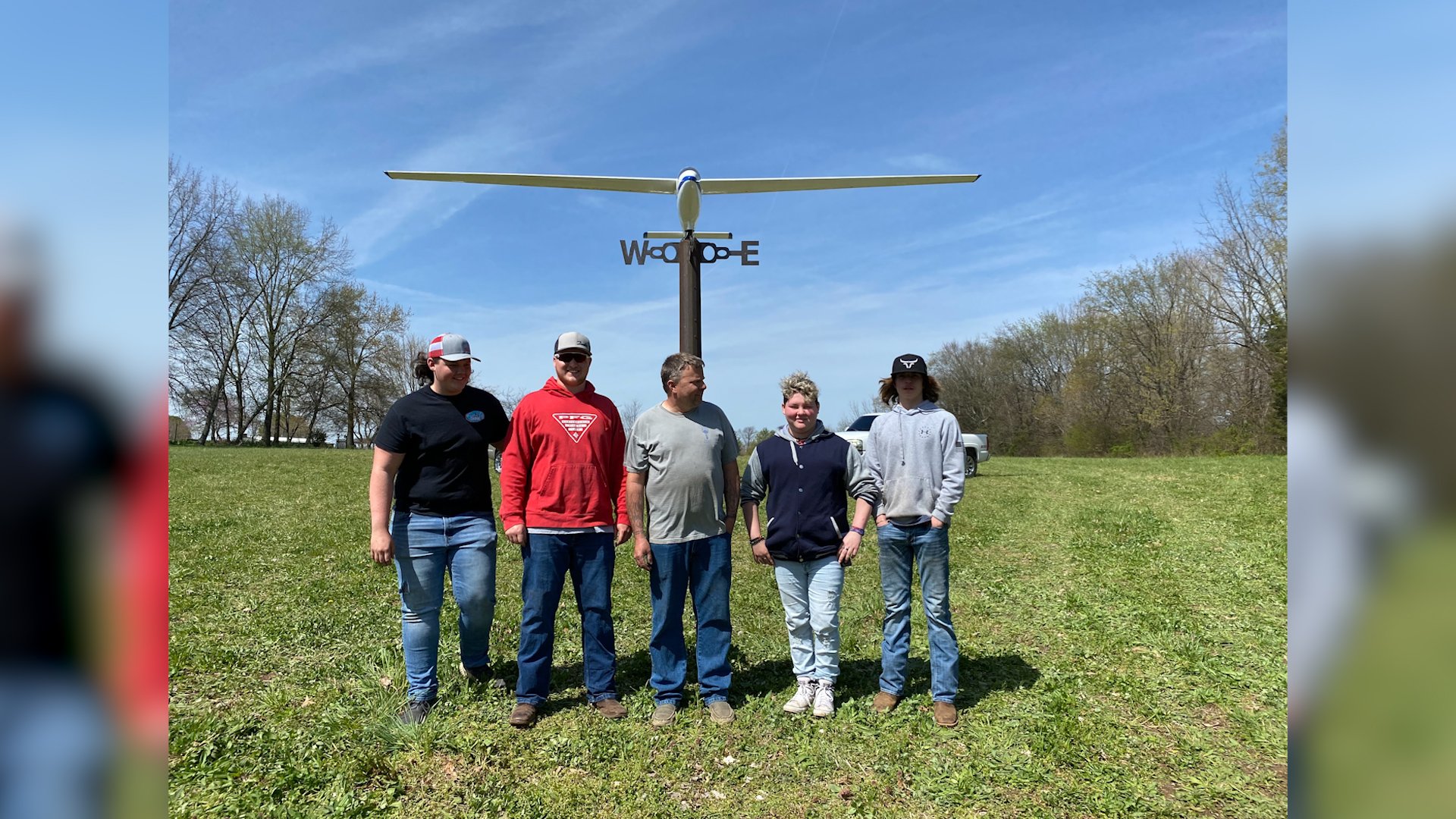 Welding students create 25-foot-tall windvane out of a plane - WNKY ...