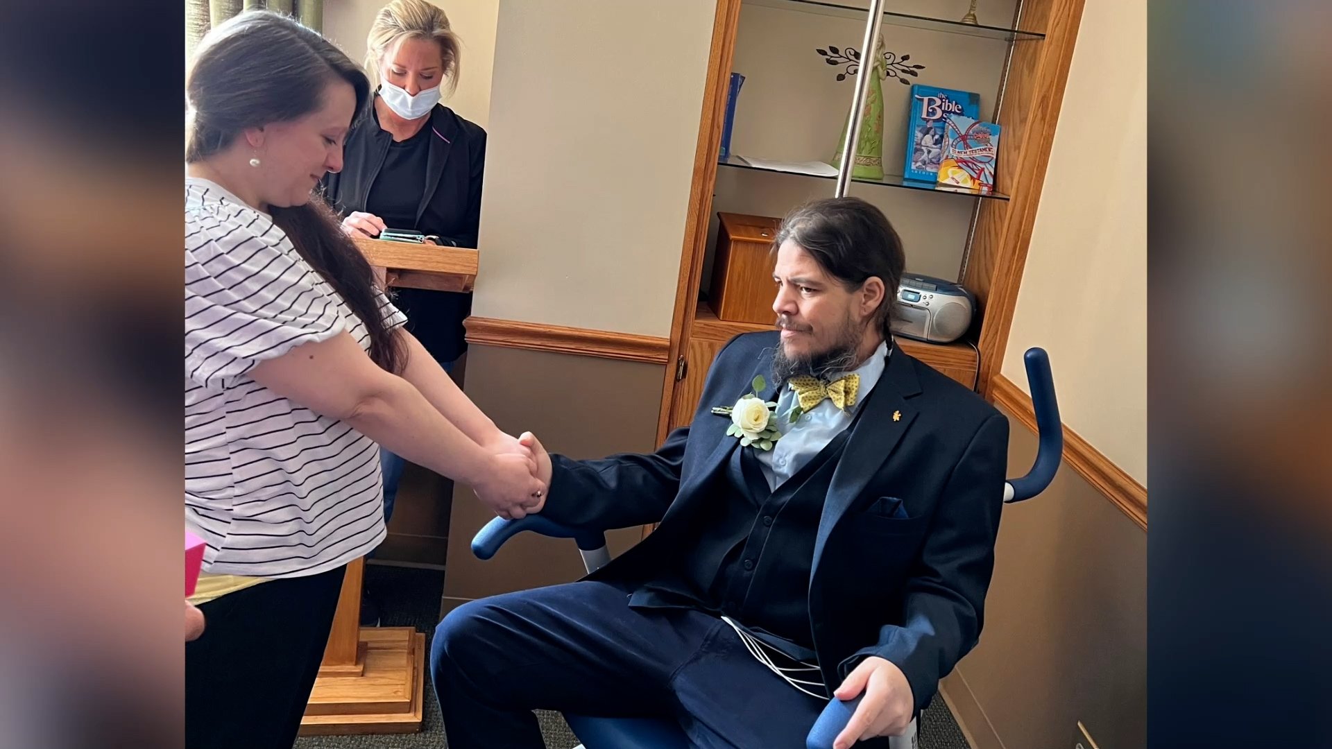 BEHIND THE SCENES: Couple marries in T.J. Samson chapel following stage ...