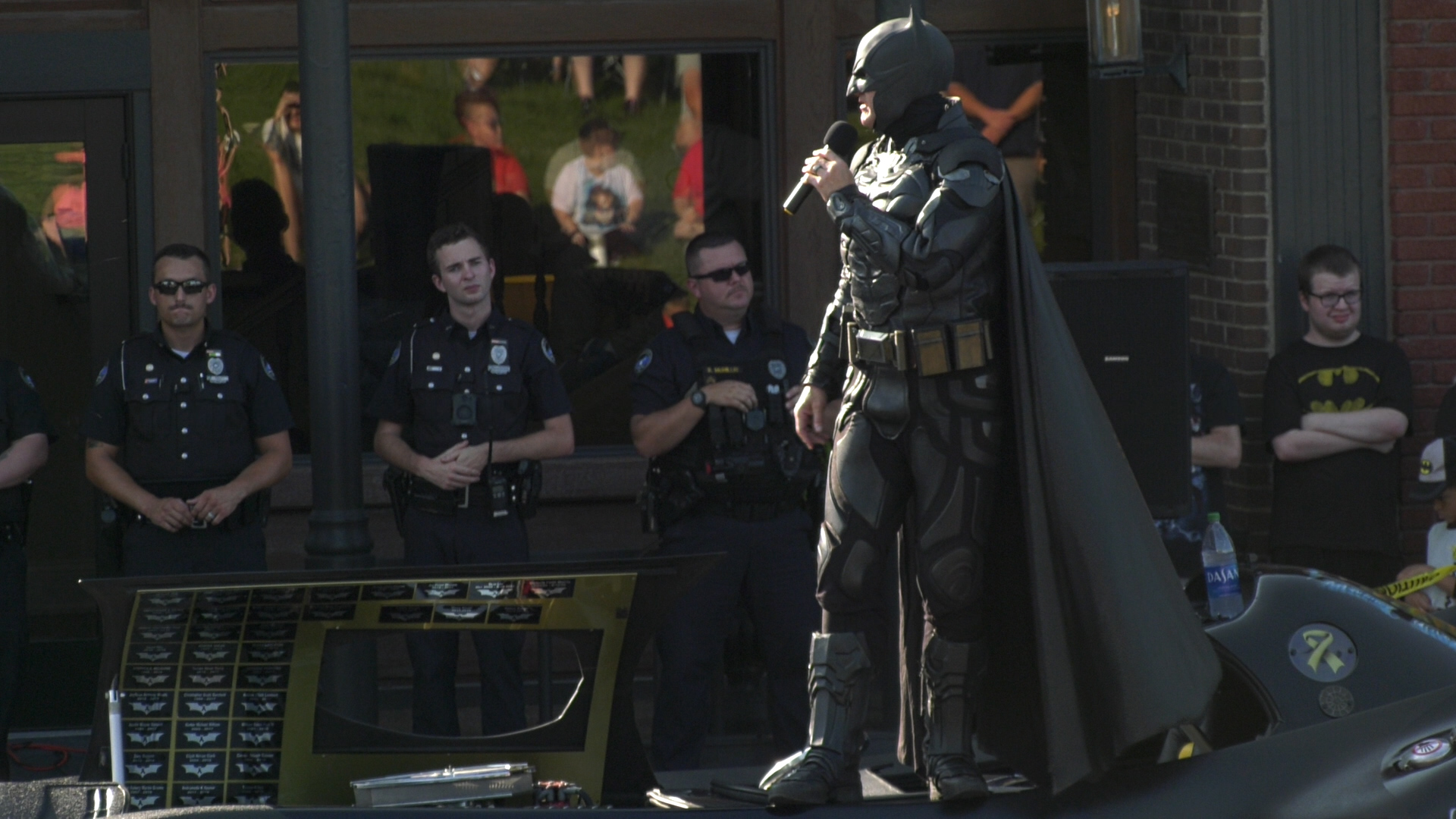 'I love Batman': Superhero with a message visits Morgantown - WNKY News ...