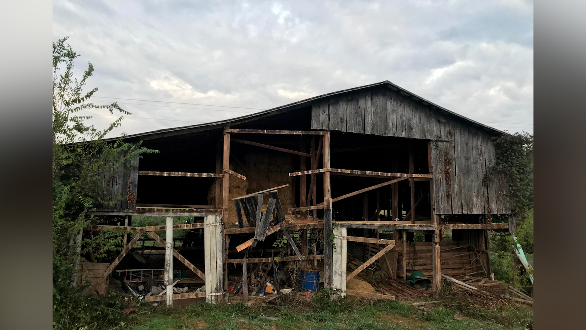 Thieves at larges destroy Warren Co. barn; barn caretaker 'heartbroken ...