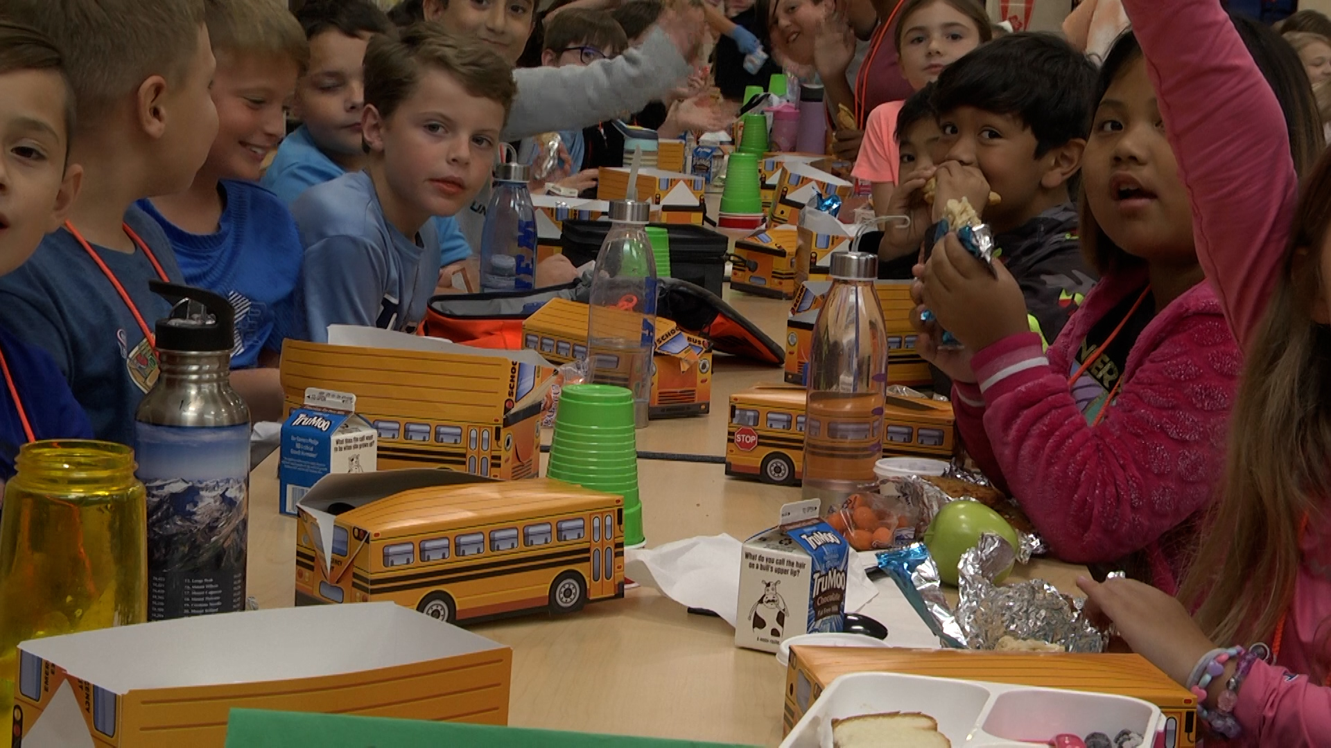 Jody Richards Elementary holds bus driver appreciation day - WNKY News ...