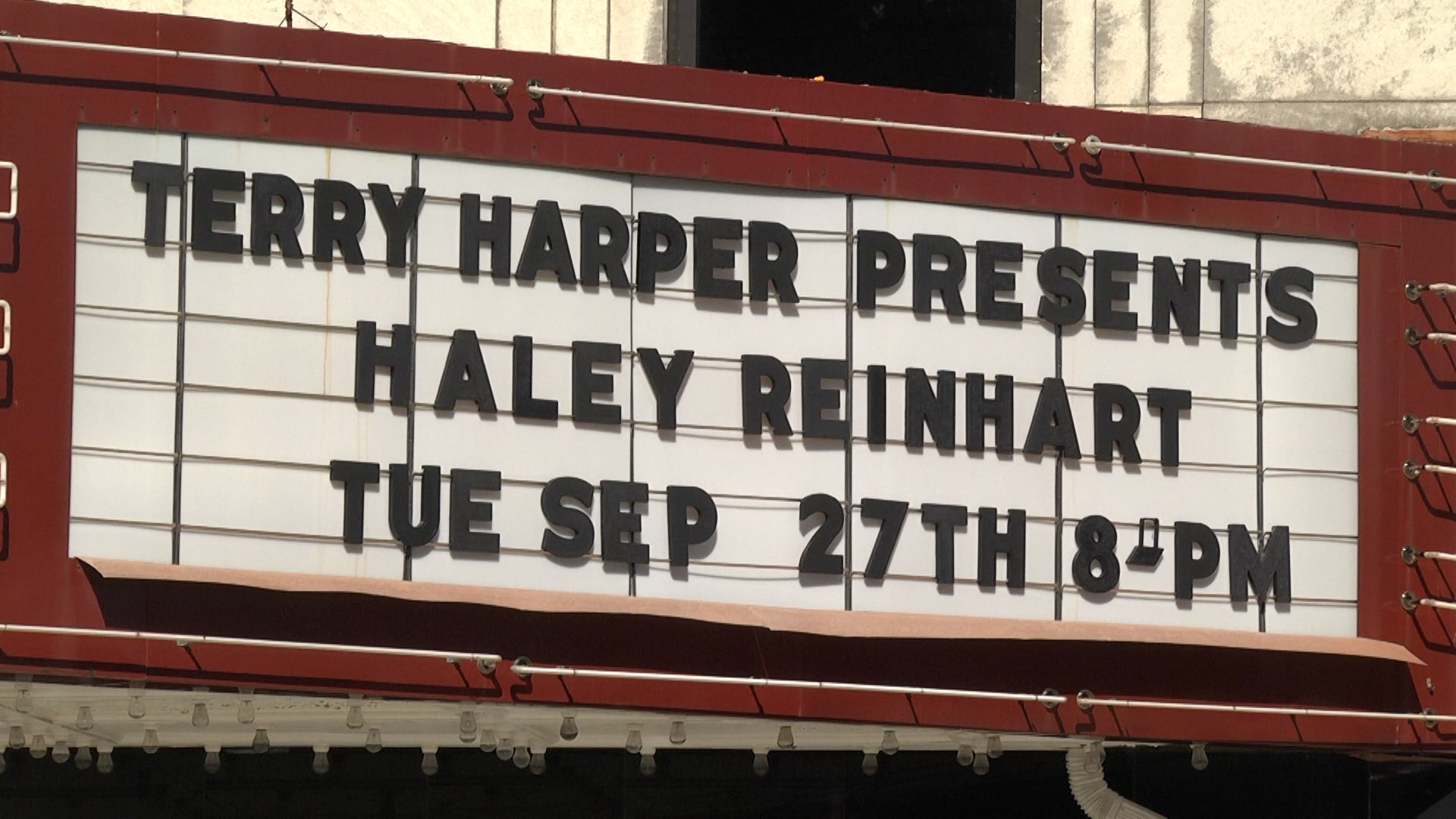 America Idol’s Haley Reinhart performs at The Capitol Tuesday night ...