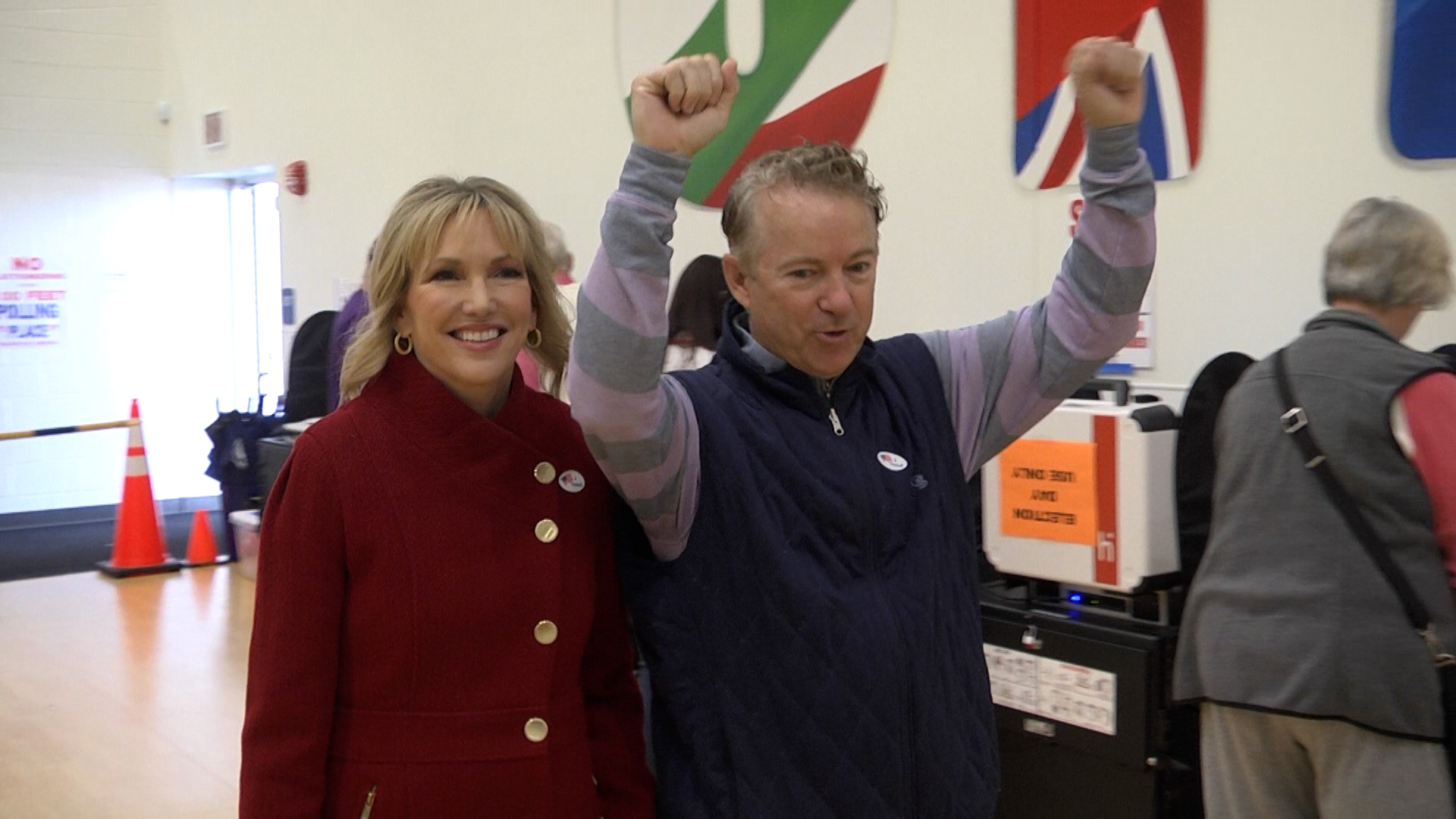 Sen. Paul and Kelly Paul cast election vote in Bowling Green - WNKY ...