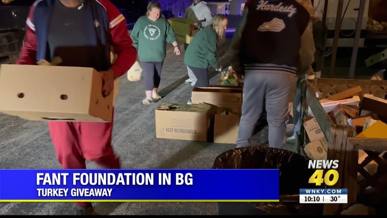 Fant Foundation holds turkey giveaway - WNKY News 40 Television