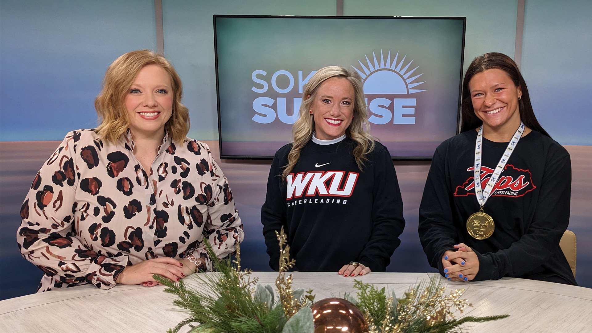 Sunrise Spotlight: WKU Cheerleaders - WNKY News 40 Television