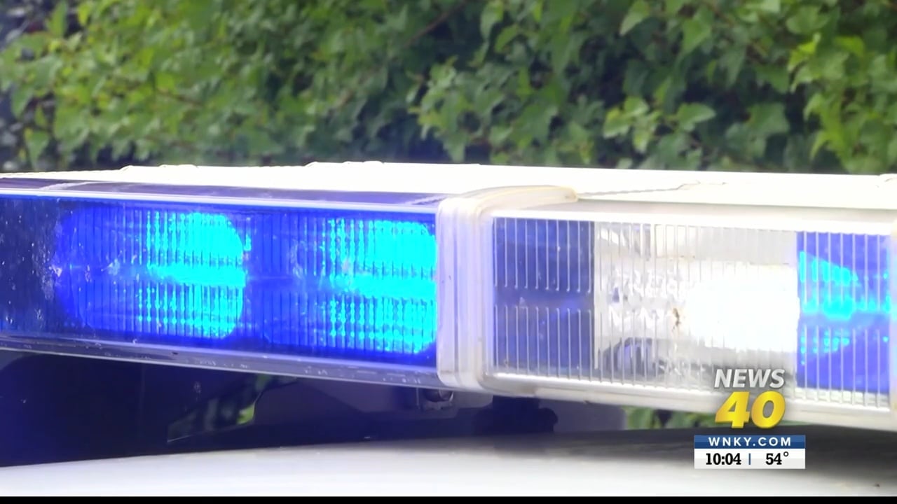 Med Center EMS training kids for emergencies - WNKY News 40 Television