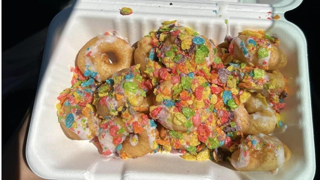 Groovy Gus Donut Bus celebrates permanent location at storefront - WNKY ...