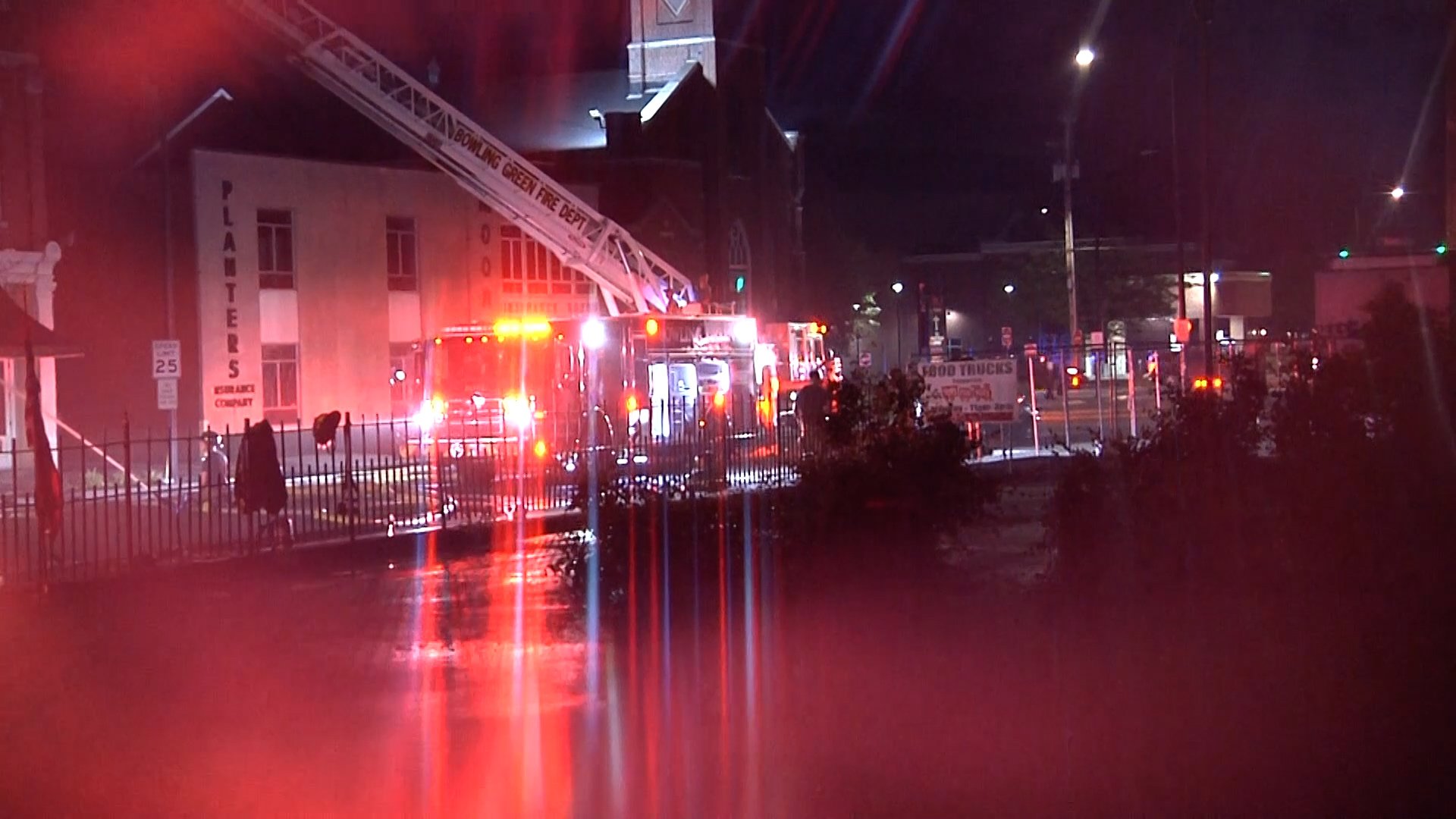 First Live Look at 1025 State St. Fire - WNKY News 40 Television