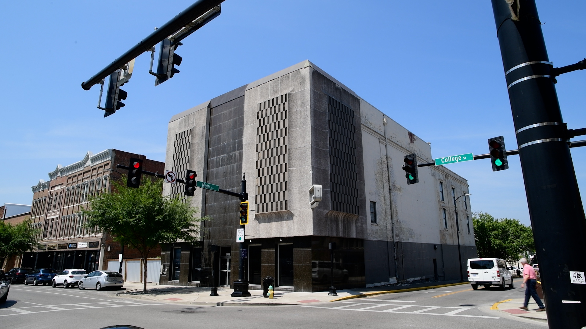 Throwback Thursday: When the Bowling Green Bank & Trust building got a ...