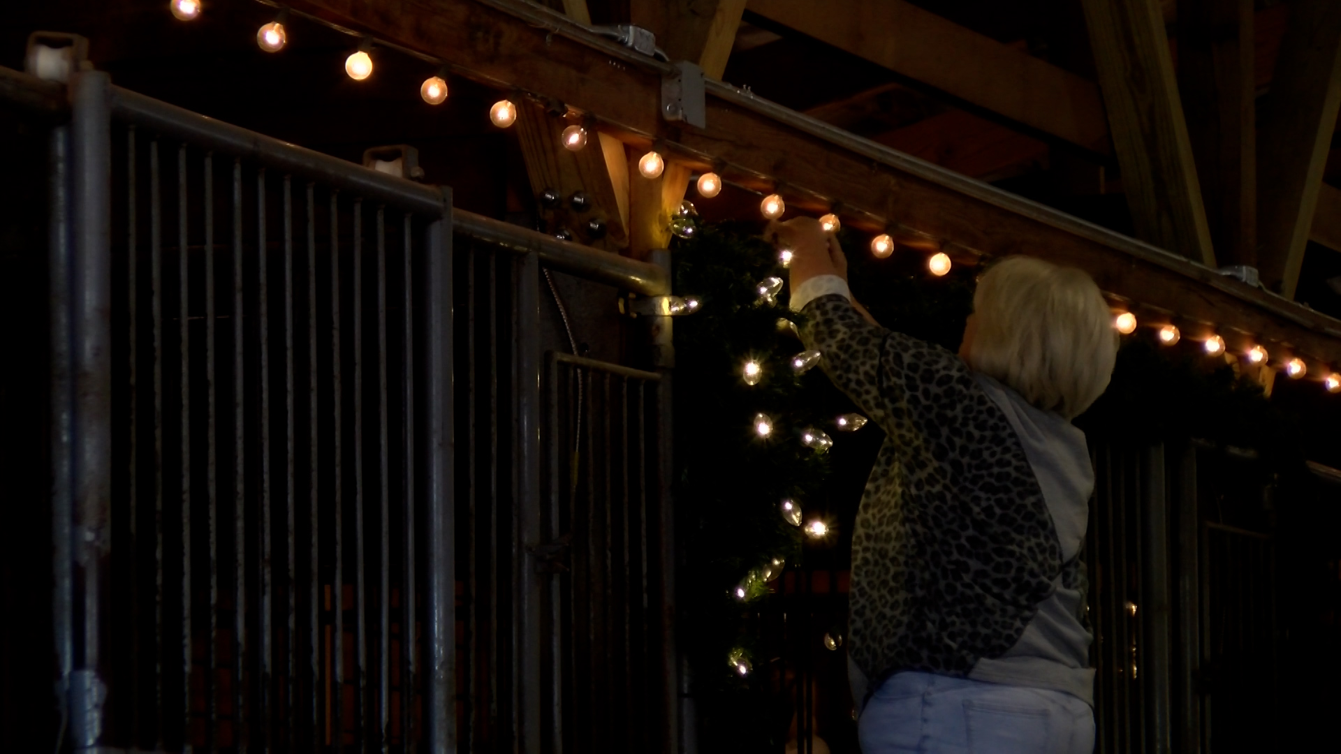 Gypsymoon Marketplace returns for the Christmas market - WNKY News 40 ...