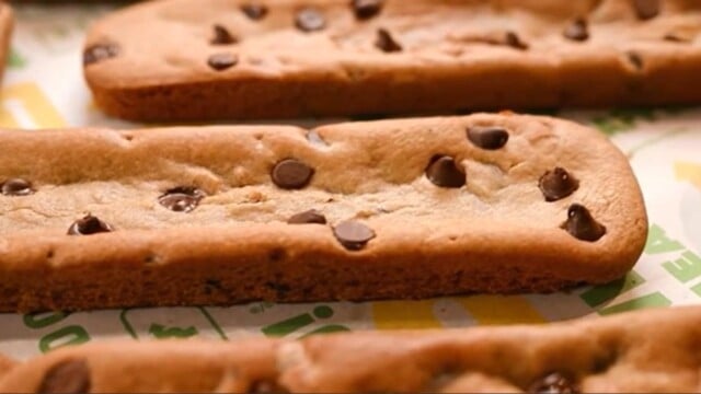 Subway's footlong cookie coming soon to restaurants - WNKY News 40 ...