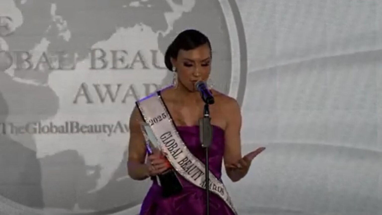 Glasgow resident Erica Hildreth wins international beauty ambassador ...