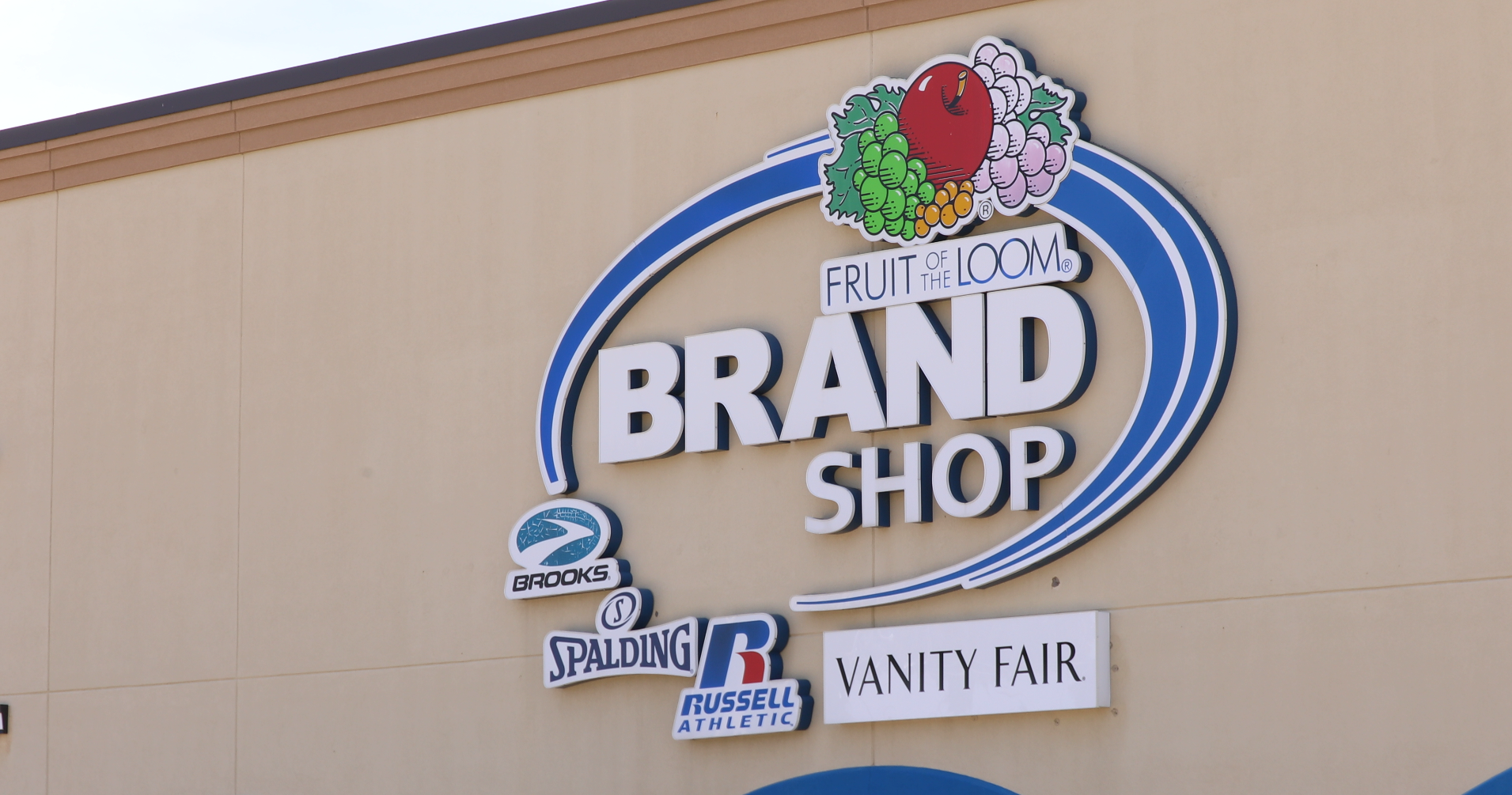 Fruit of the Loom Brand Shop announces store closure - WNKY News 40 ...