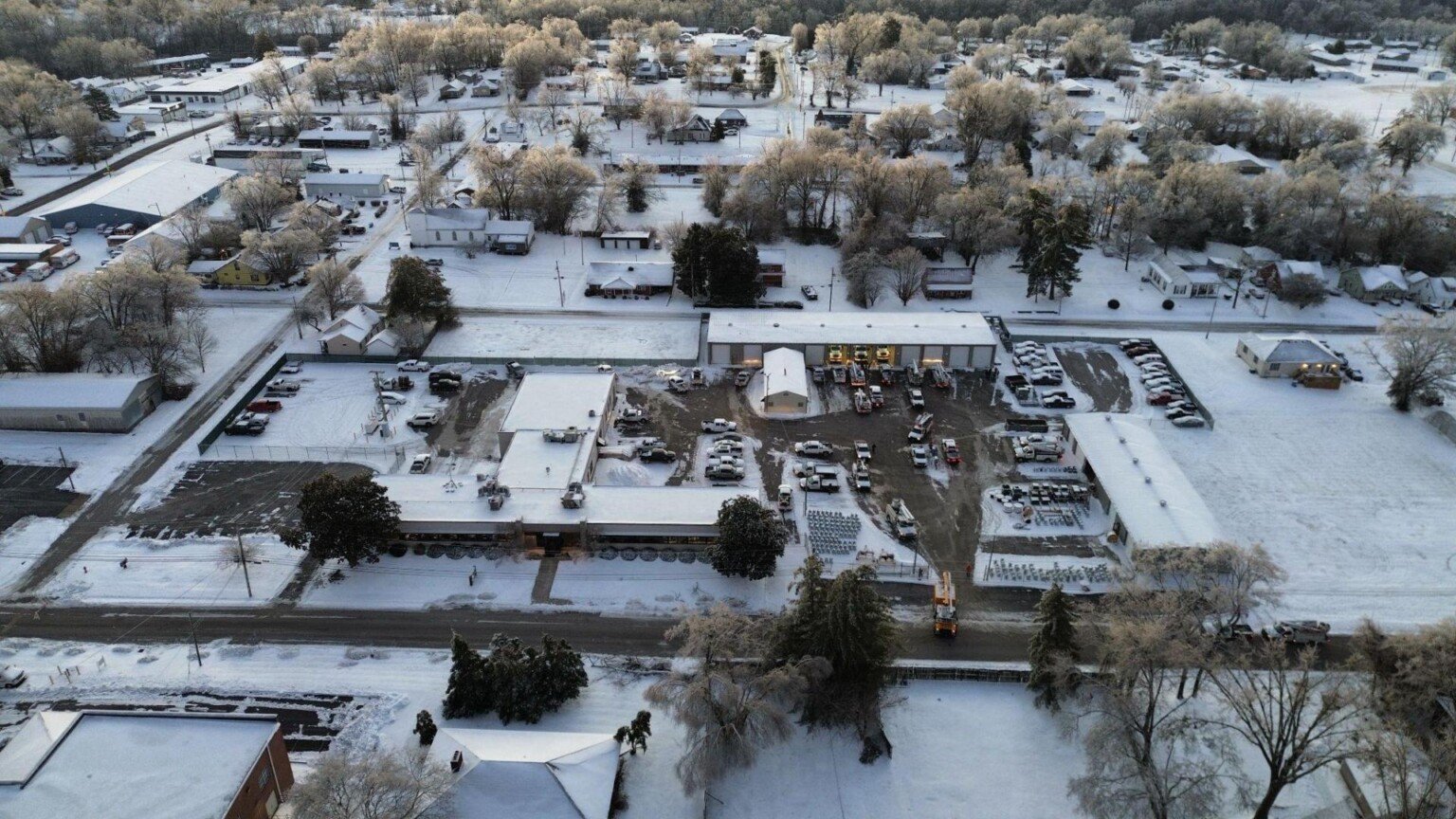 Farmers RECC says customer power outage numbers are down to under 600 ...