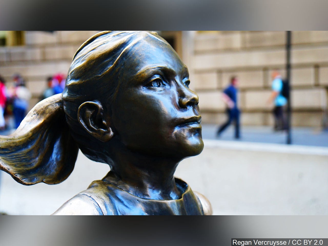 'Fearless Girl' statue gets new permanent home - WTVQ
