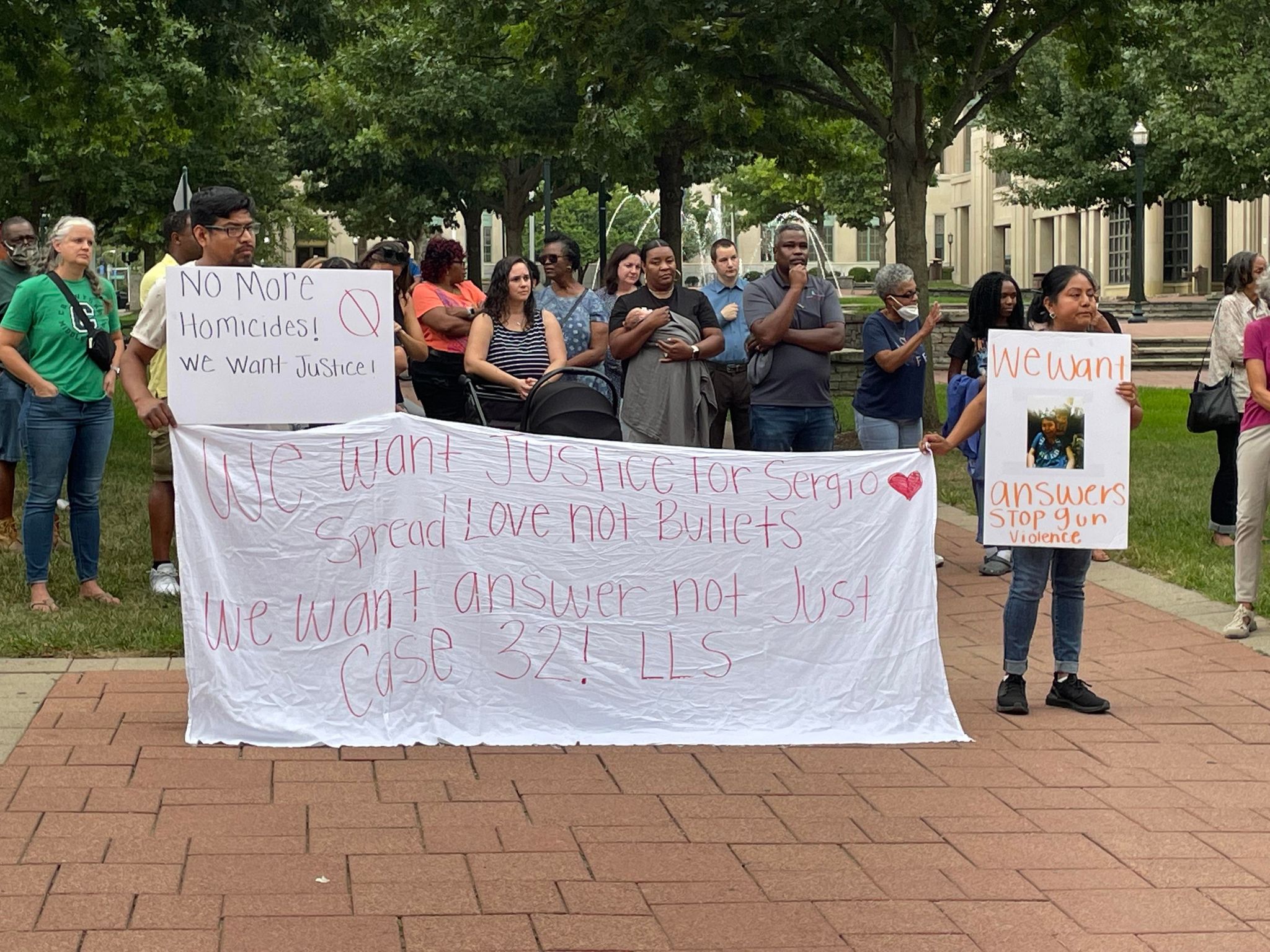 Prayer vigil in honor of lives lost to gun violence; faith leaders call ...
