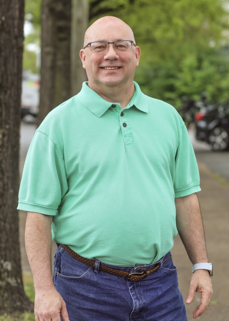 Billy Ray Cyrus And Elizabeth Hurley Are Still “Going Strong” After ...