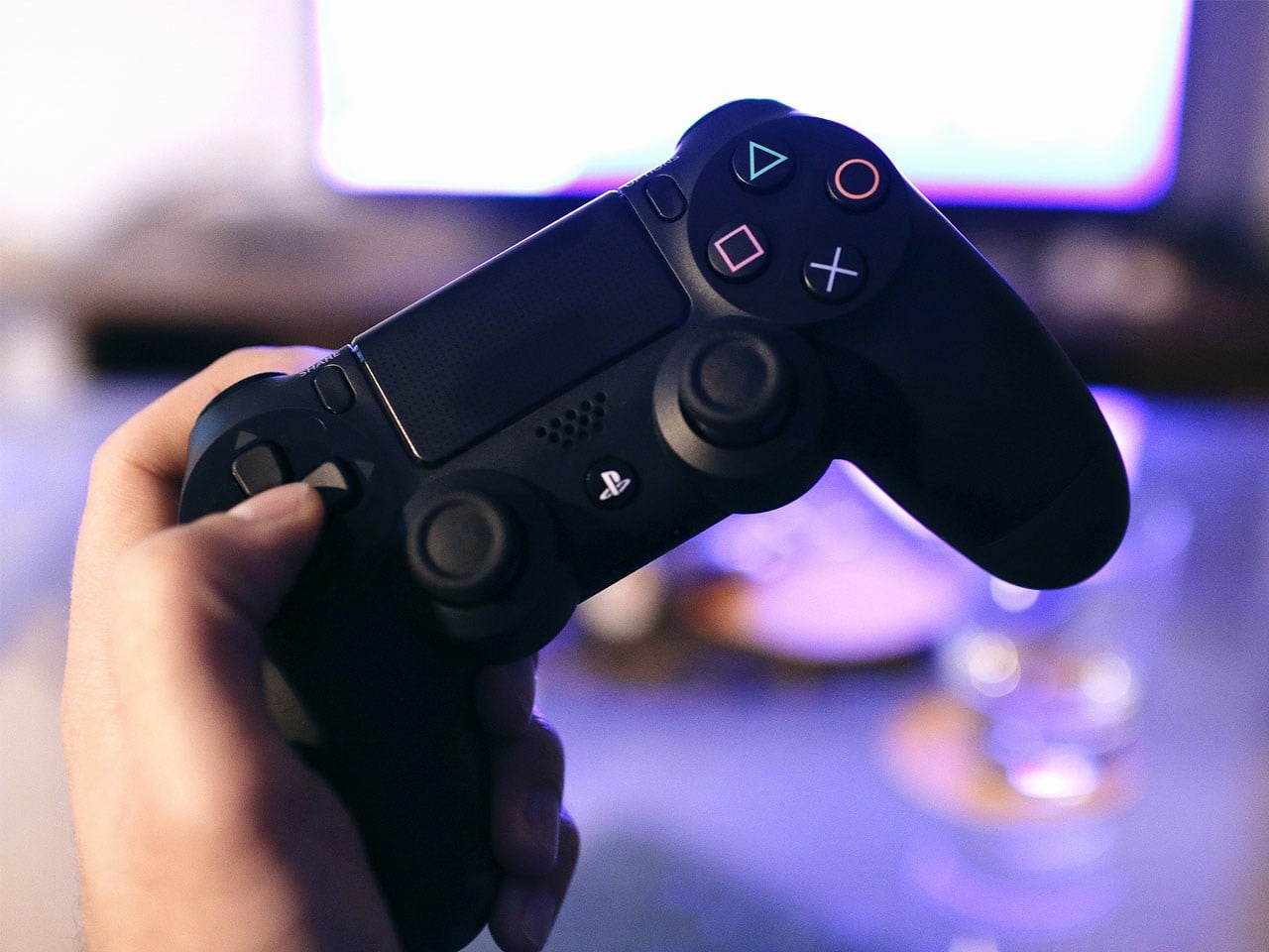 Girl dies after shooting over video game controller - WWAYTV3