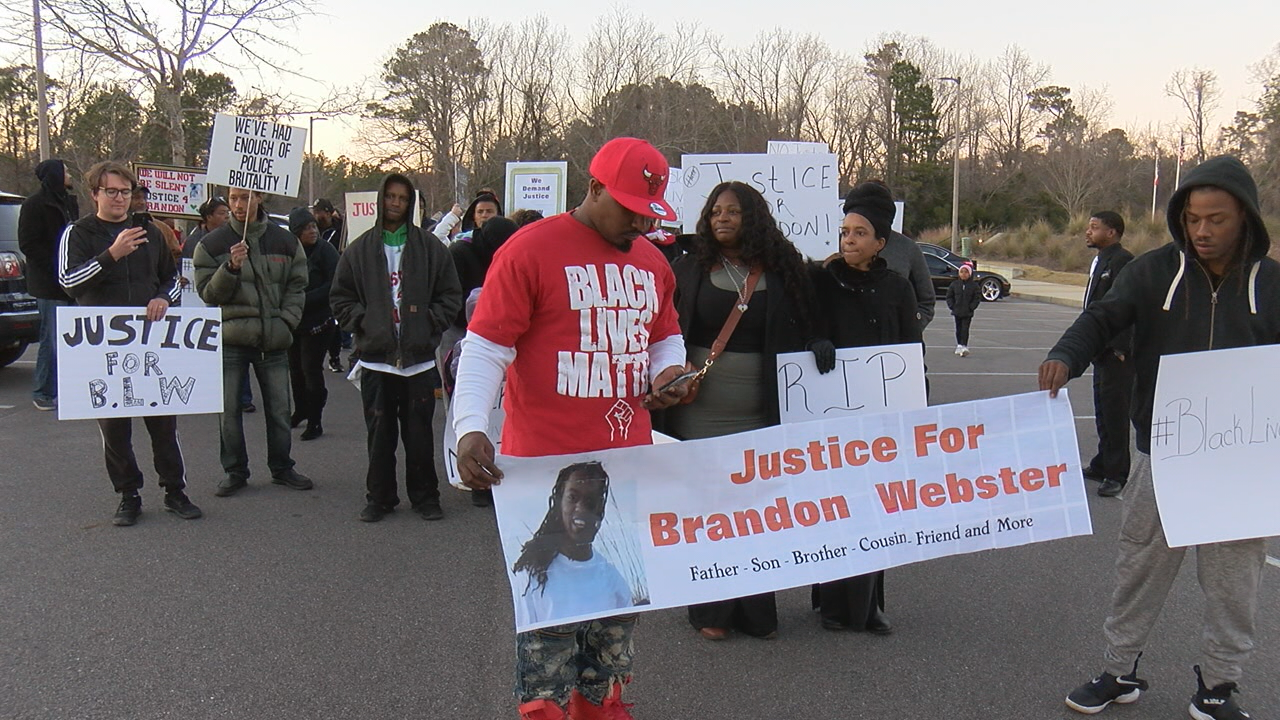 Community gathers for peaceful protest, calling it 'Justice for Brandon ...