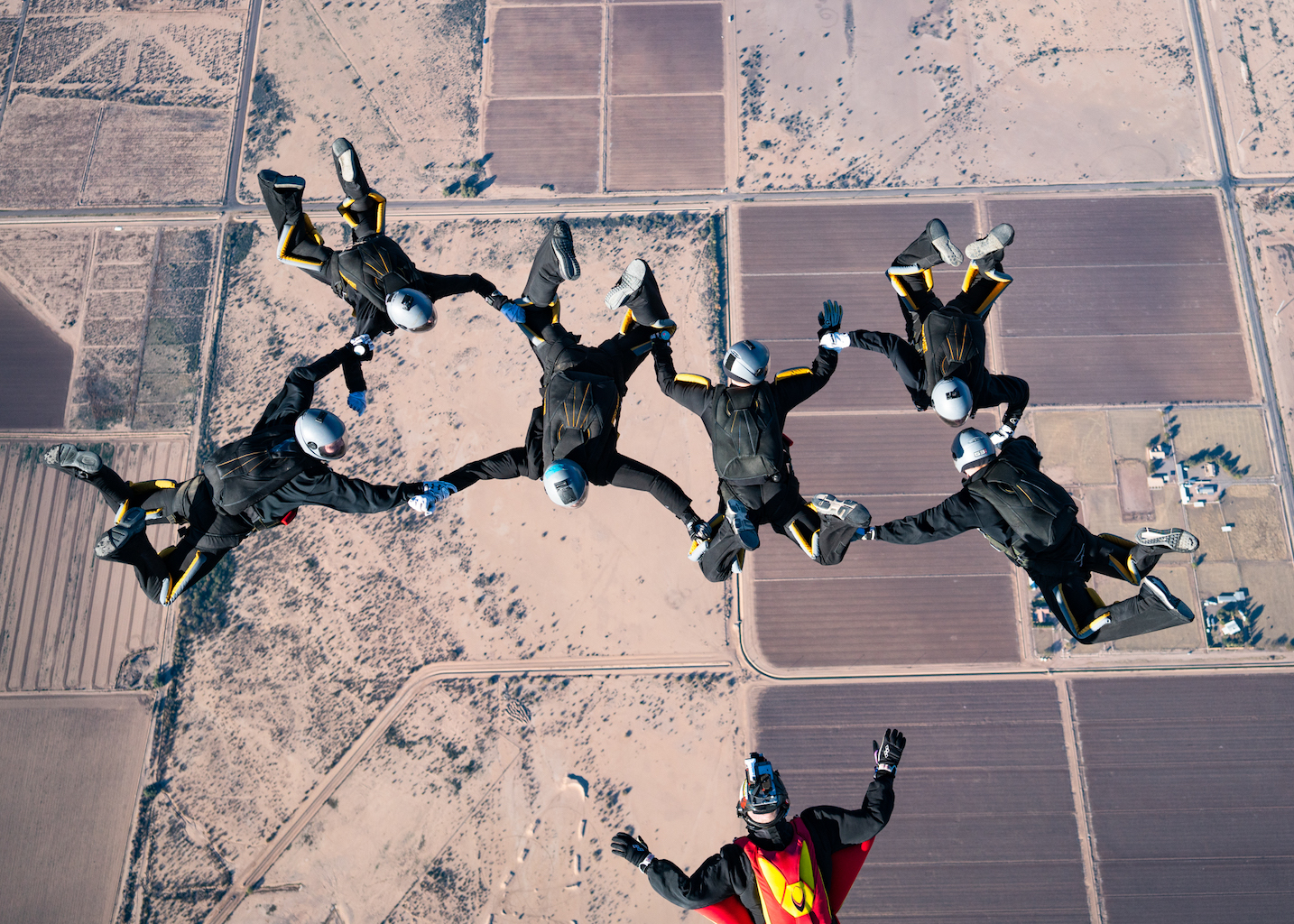 Wilmington natives win gold in national collegiate skydiving event ...