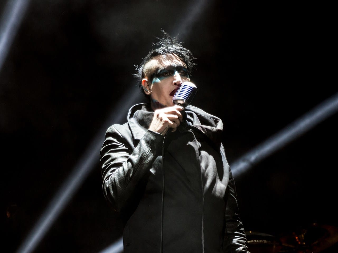 Manson denies abuse allegations from actor Esmé Bianco - WWAYTV3