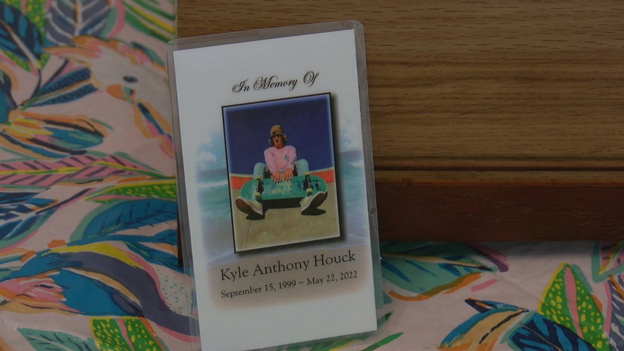 Burgaw woman loses her son, his organs saved her best friend's life ...