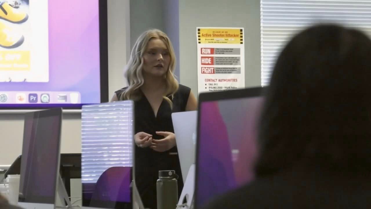 WWAY's Sydney Bouchelle speaks to Broadcast Journalism class at UNCW ...