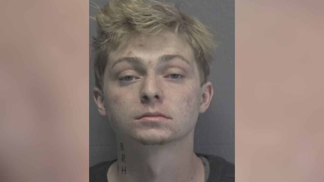 Man arrested for allegedly threatening people with gun in Wilmington ...