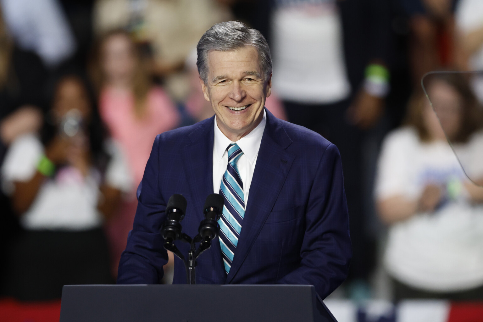 Democrat Roy Cooper needs to defy North Carolina history to keep ...