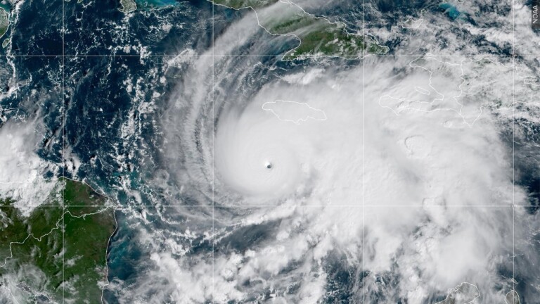 Why no hurricanes made landfall in the US in 2025 - WWAYTV3