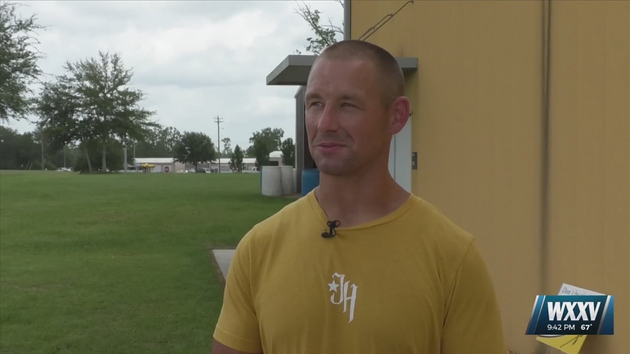 Josh Ladner named D’Iberville head football coach - WXXV News 25