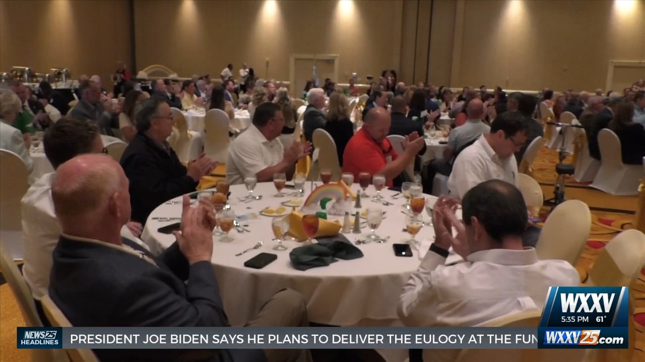 Rep. Mike Ezell speaks at Power Hour Lunch Break with Hancock Chamber ...