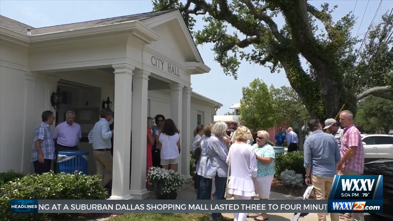 Ocean Springs City Council calls executive session in wake of downtown ...