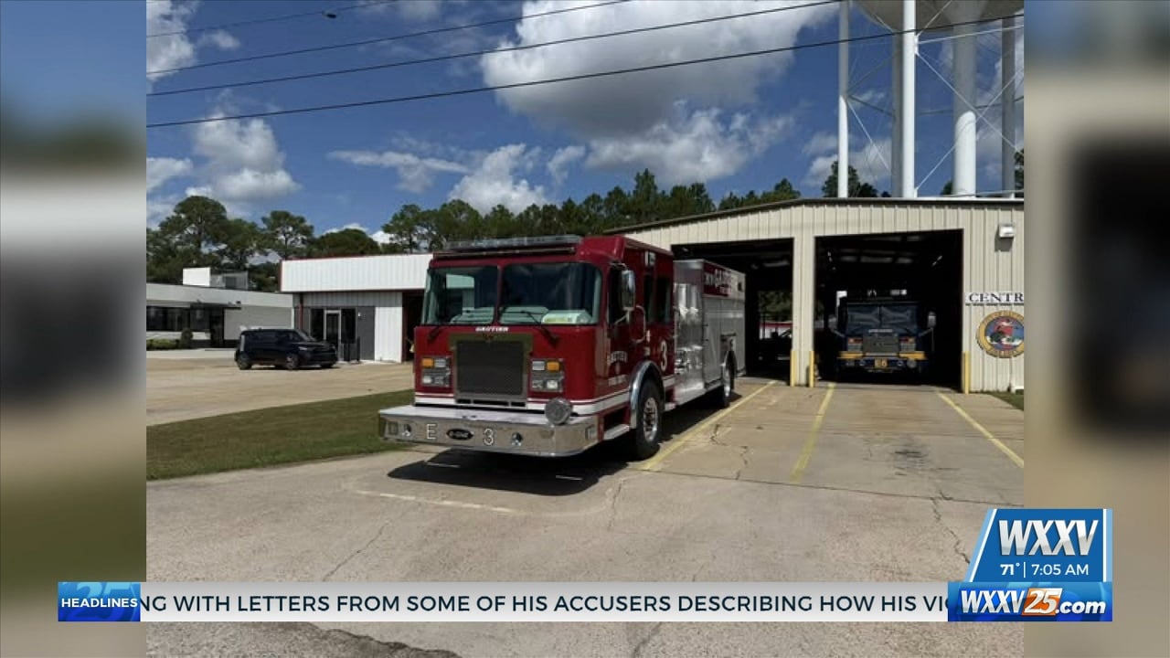 Gautier Fire Department receives new fire truck - WXXV News 25