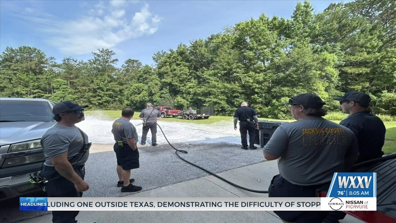 Jackson County fire crews training on air foam systems - WXXV News 25