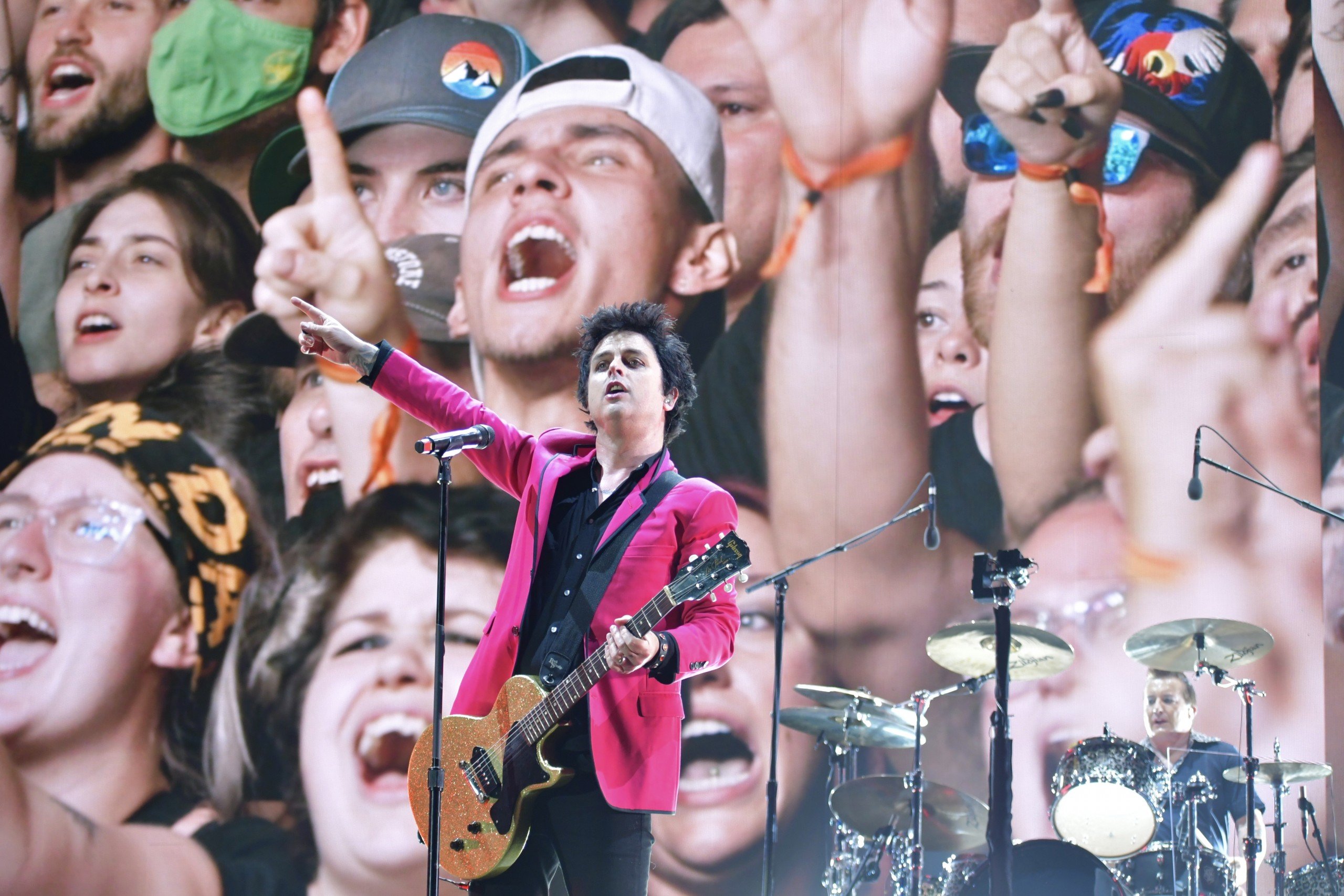 PHOTOS: Hella Mega Tour at Dick's Sporting Goods Park | Green Day, Fall ...